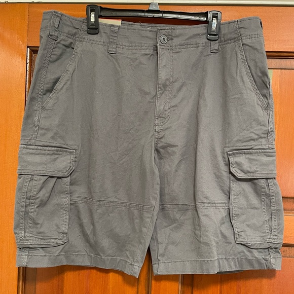 Goodfellow & Co | Shorts | Nwt Goodfellow Co Gray Cargo Shorts Relaxed ...